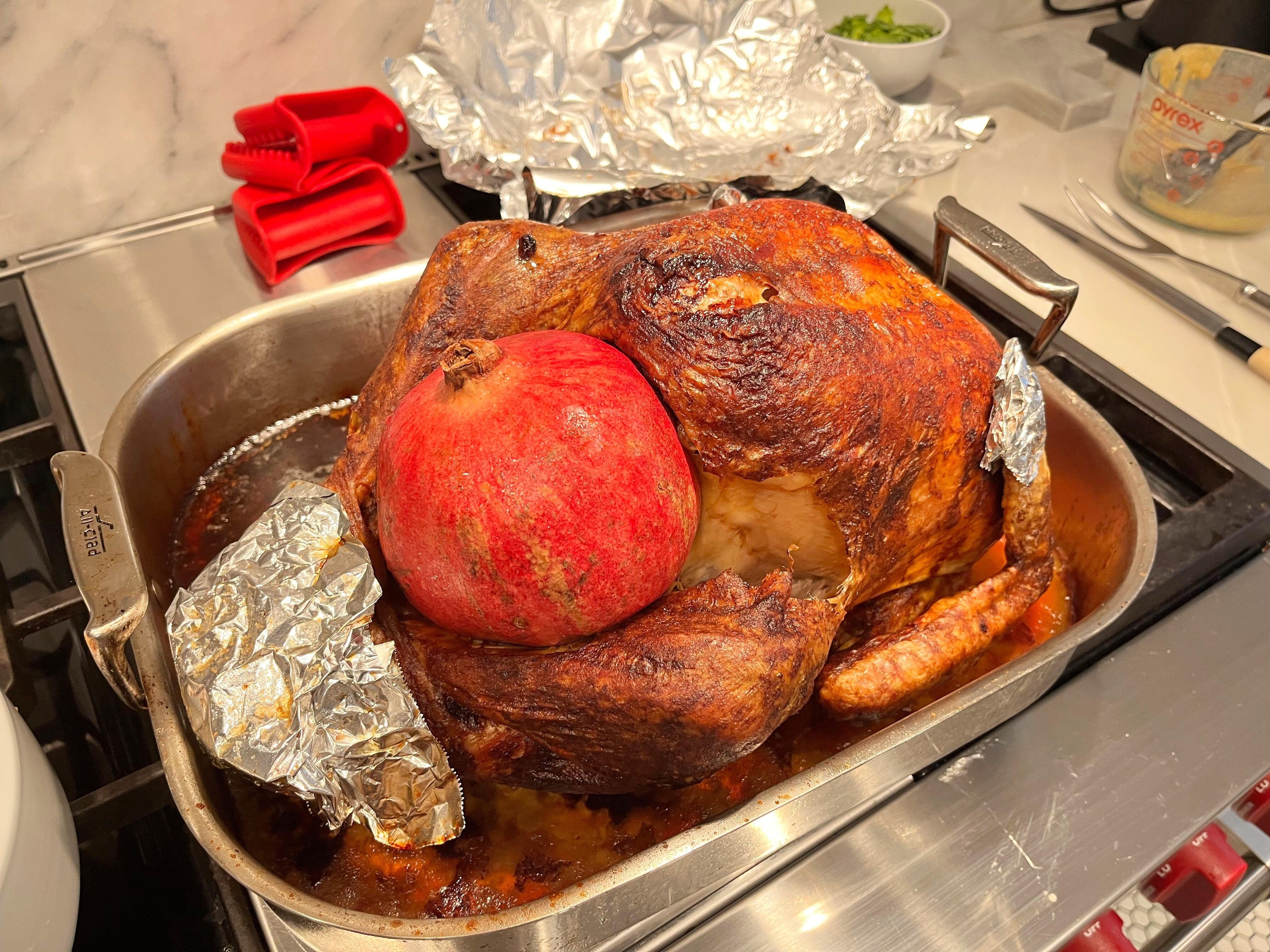 The 10 Most Obnoxious Things You Can Do at Someone Else’s Dinner ...